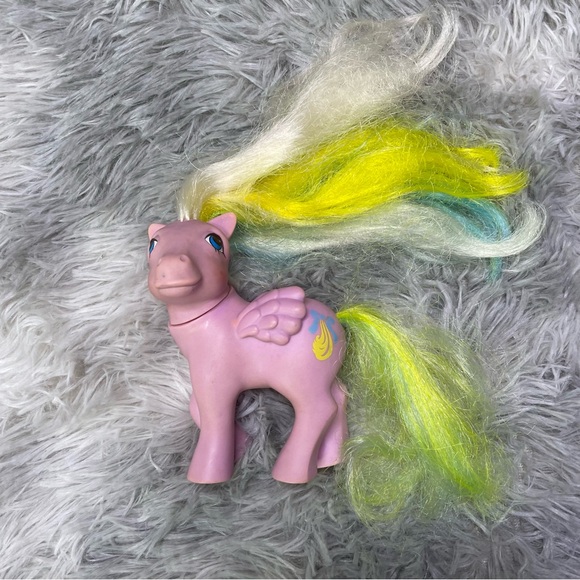 My Little Pony | Toys | Vintage My Little Pony G Pink Curly Locks Brush ...